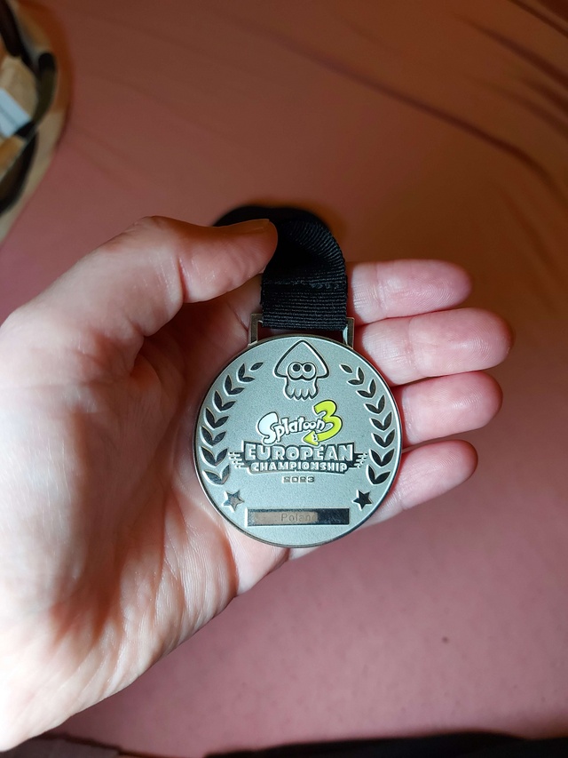 File:Splatoon 3 Poland Championship Medal.jpg - Inkipedia, the Splatoon ...