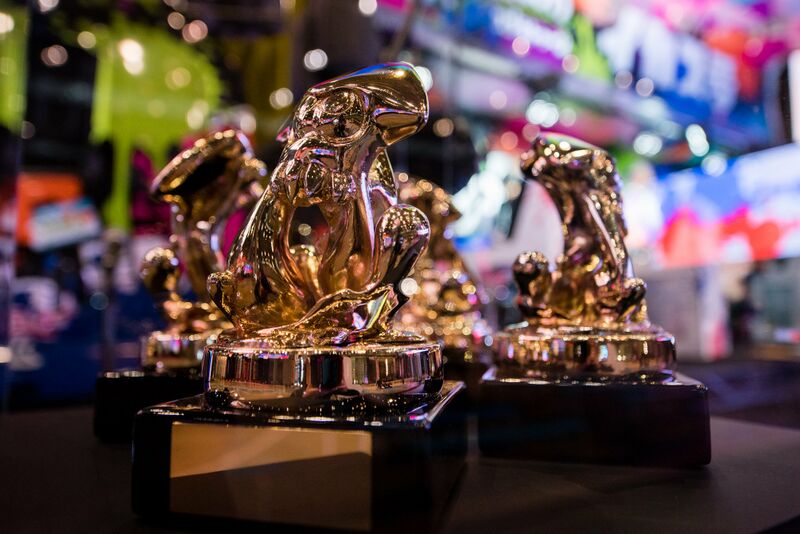 File:Splatoon Koshien trophy.jpg - Inkipedia, the Splatoon wiki